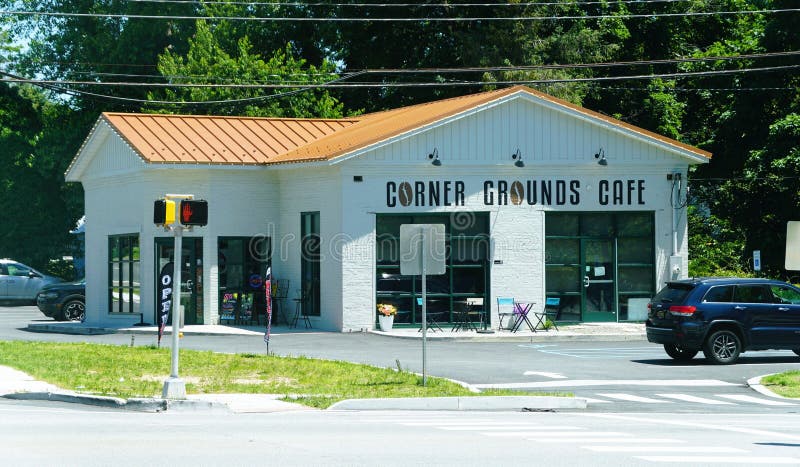 Odessa, Delaware, U.S - May 31, 2025 - a Charming Corner Grounds Cafe, Nestled in a Quiet ...