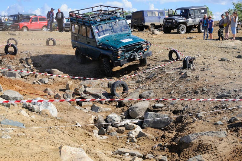 Off-road Car in Difficult Terrain Editorial Image - Image of climb ...