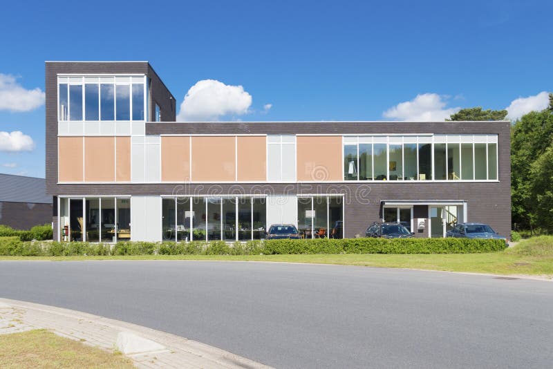 120+ Small office building Free Stock Photos - StockFreeImages