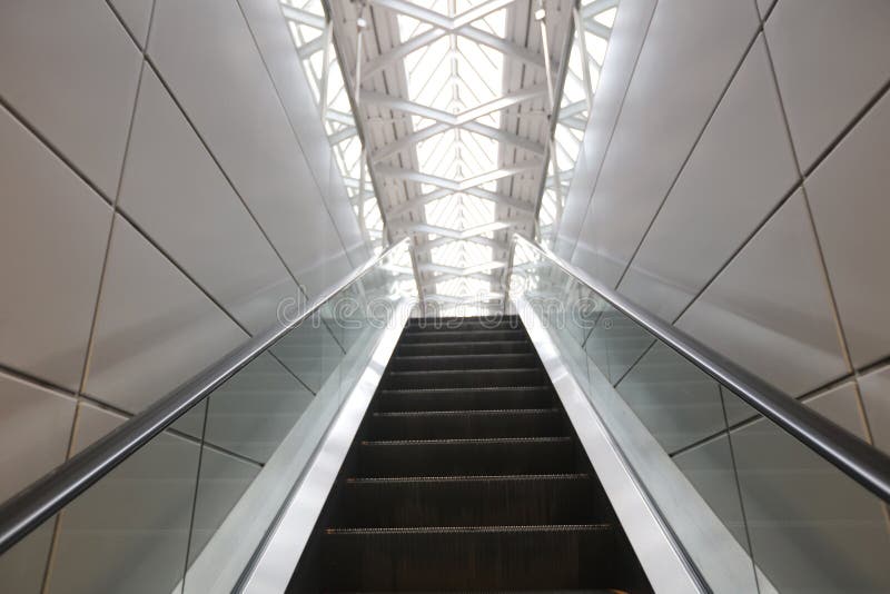 Office Building Modern Style Escalator Editorial Photo - Image of ...
