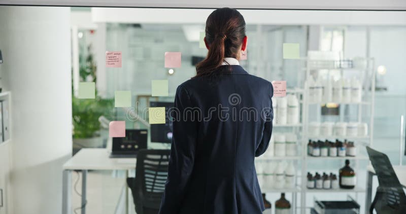 Office, Businesswoman and Planning with Sticky Note for Writing ...