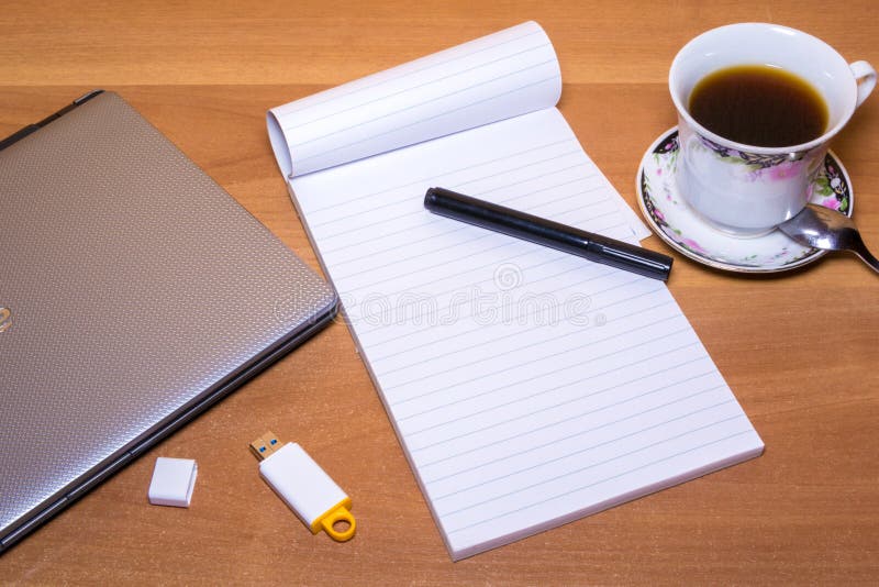 Office Desk Table with Computer,note Paper, Coffee and Flash Memory ...
