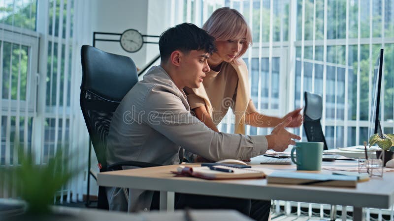 Office Team Looking Tablet Discussing in Buro Agency Closeup ...
