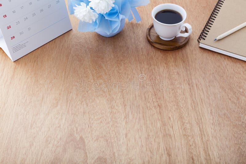 Office Wood Table with Paper Note and Coffee Cup, Copy Space Fo Stock ...