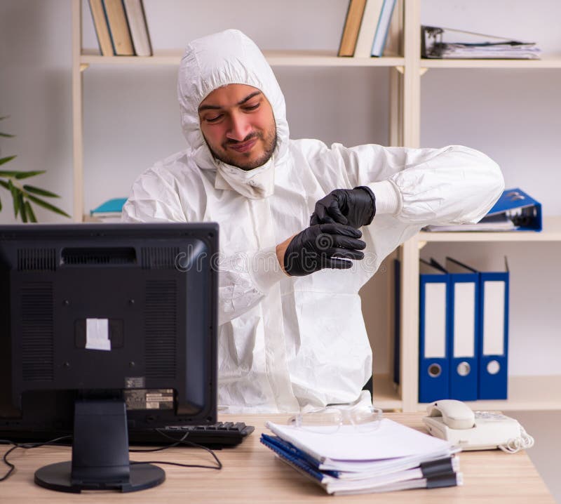Office Worker Working in Quarantine Self-isolation Stock Photo - Image ...