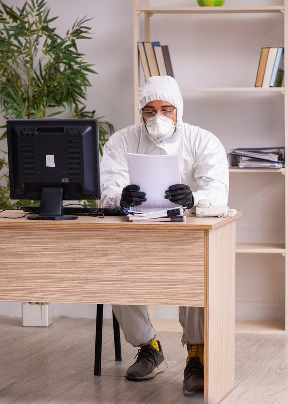 Office Worker Working in Quarantine Self-isolation Stock Photo - Image ...