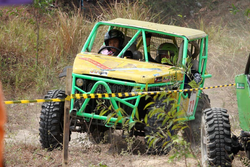 Offroader editorial photo. Image of jeep, trail, terrain - 58194451