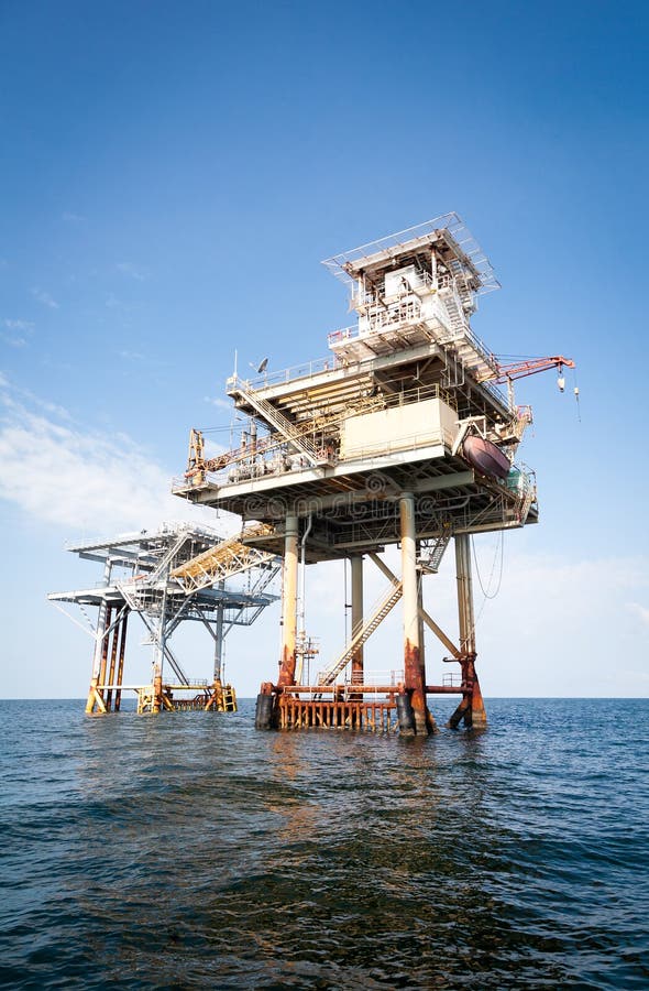 Offshore Drilling and Exploration Platform Stock Photo - Image of heat ...
