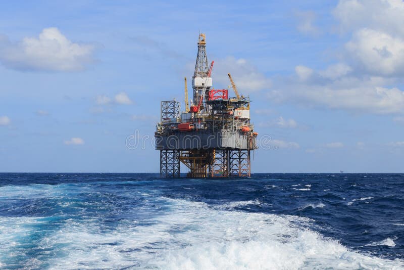 Offshore Jack Up Rig and the Production Platform Stock Image - Image of ...