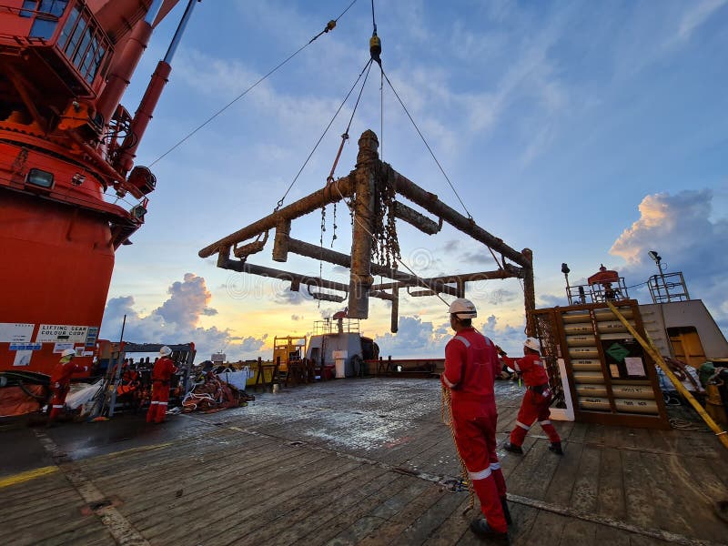 Offshore Job, Lifting Job, Rigger Team on Board DP 3 Vessel Stock Photo ...