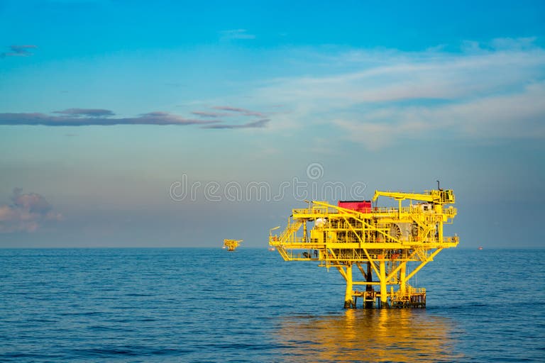 Remote Oil and Gas Drilling and Exploration Platforms To Extract and ...