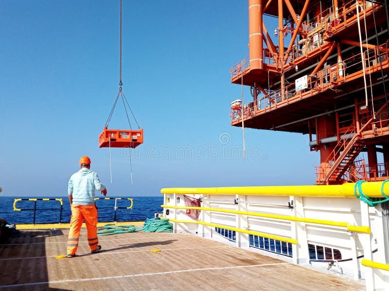 Offshore Oil Rig Platform editorial photo. Image of overseas - 183531981