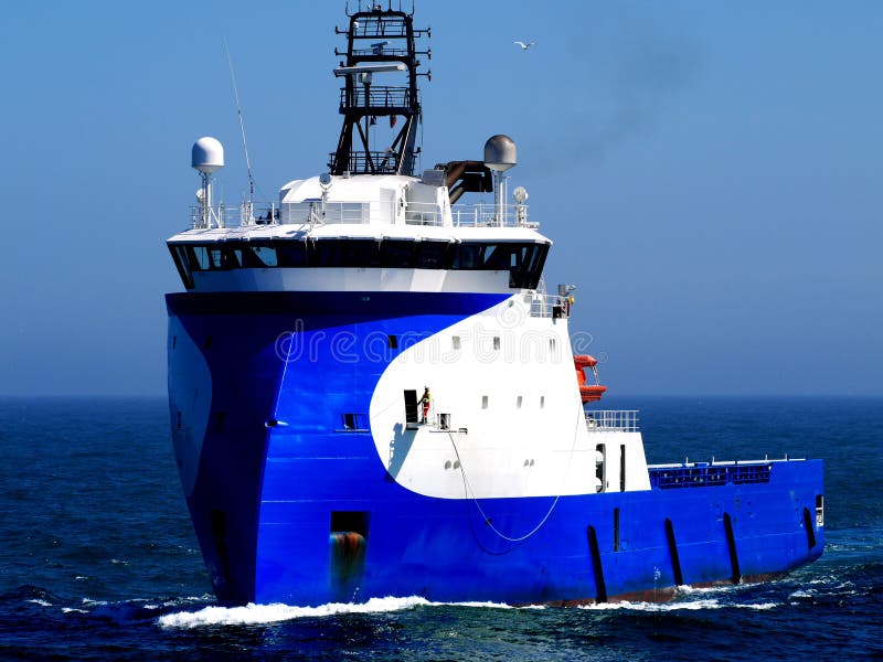Offshore Supply Ship Underway Stock Image - Image of aberdeen, cargo ...
