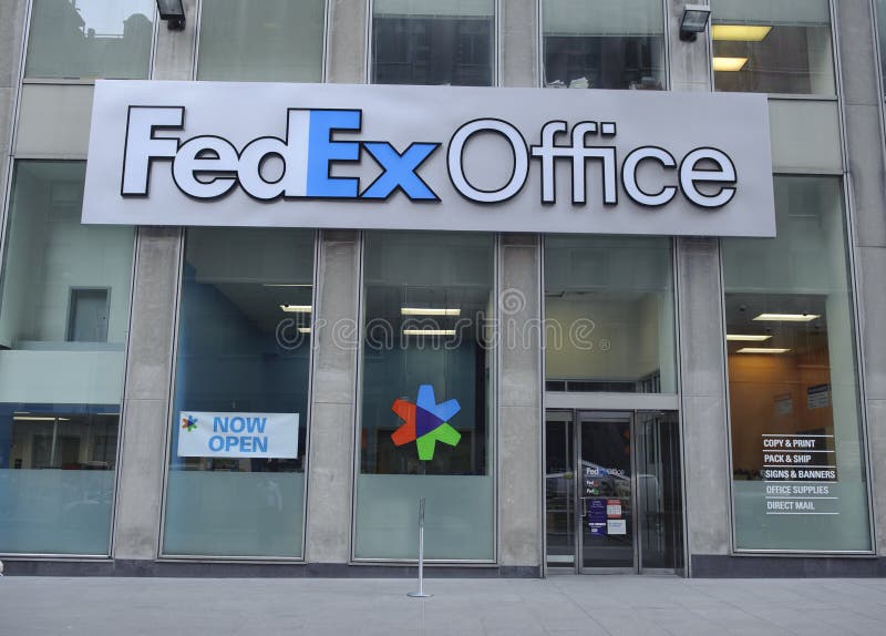 Escaparate De La Oficina De Fedex FedEx Corporation Se Establece ...