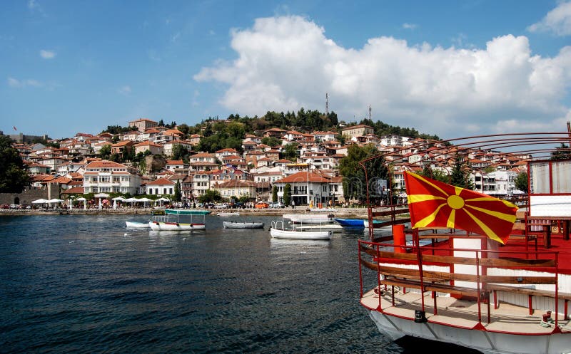 Lac Ohrid, Wiew De Village De Lin, Albanie Photographie éditorial ...
