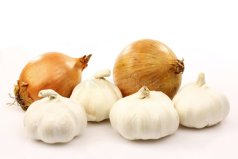 Oignons, Ail Et Pomme De Terre Photo stock - Image du complètement ...