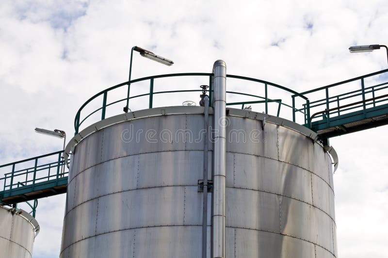 Oil depot storage tanks stock photo. Image of parafin - 19492188