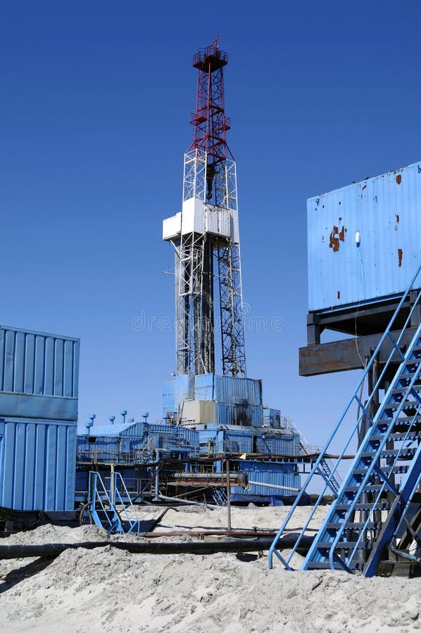 Oil derrick stock image. Image of engineering, industry - 24388809