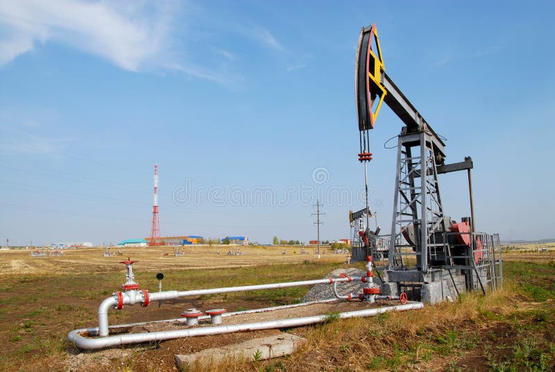 Single Oil Derrick in Wheat Field Stock Image - Image of natural, flag ...