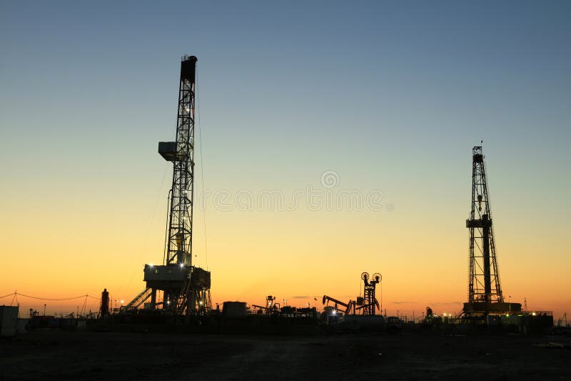 42,991 Oil Drilling Clipart Stock Photos - Free & Royalty-Free Stock ...