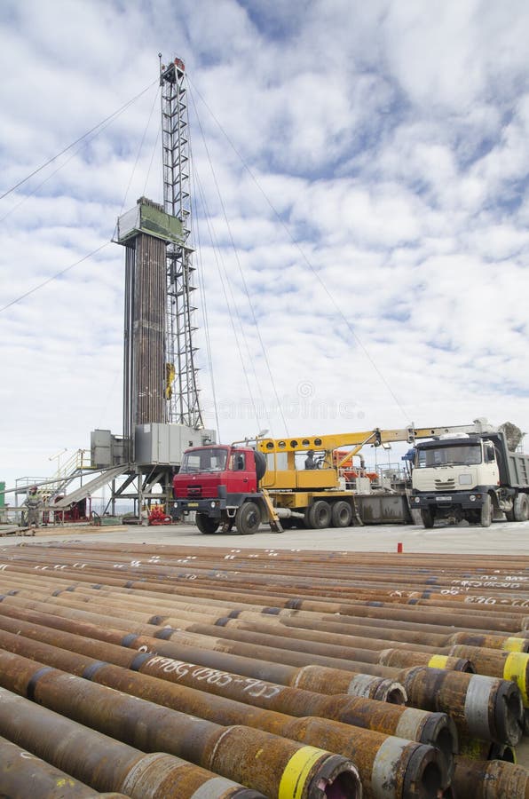 Oil drilling rig stock photo. Image of technology, drilling - 27413214