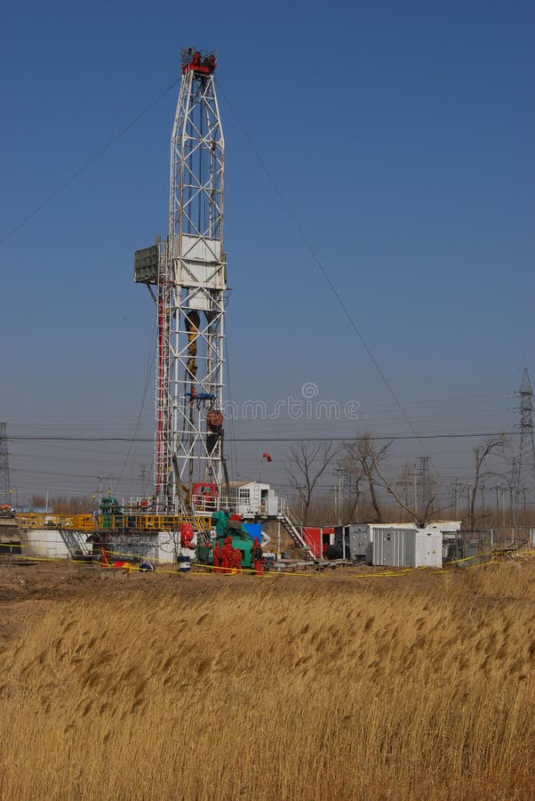 Prairie oil drilling rig stock image. Image of energy - 11217037