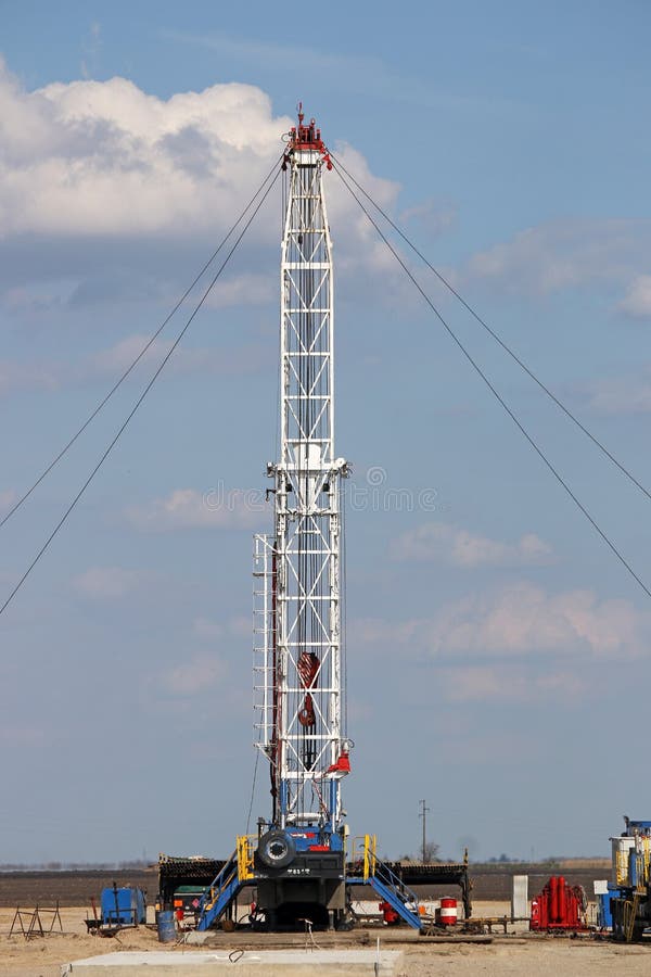 Oil drilling rig stock photo. Image of engine, exploration - 59761908