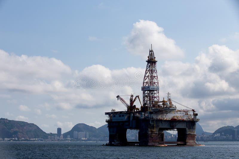Oil extraction platform editorial stock image. Image of extraction ...