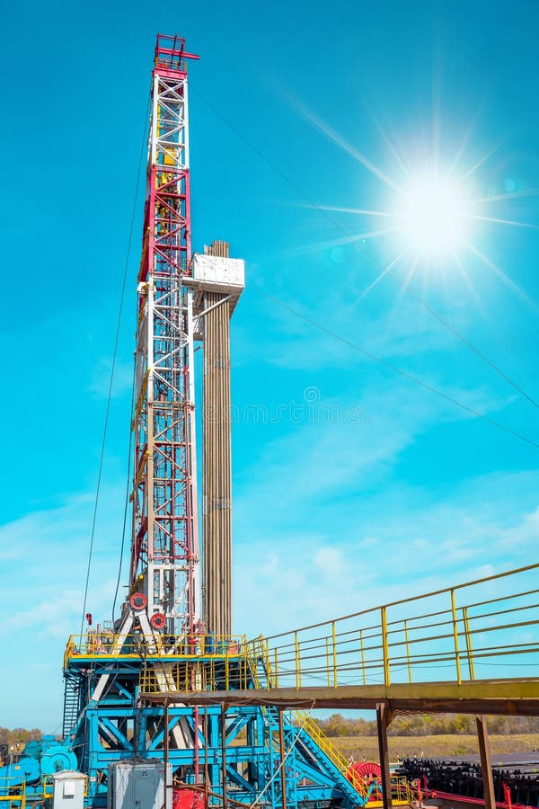 Oil and Gas Drilling Rig Onshore Dessert with Dramatic Cloudscape. Oil ...