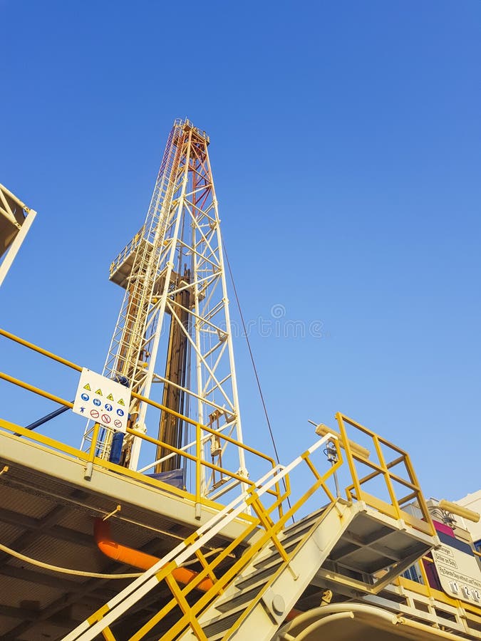 Oil and Gas drilling Rig stock photo. Image of platform - 106854306