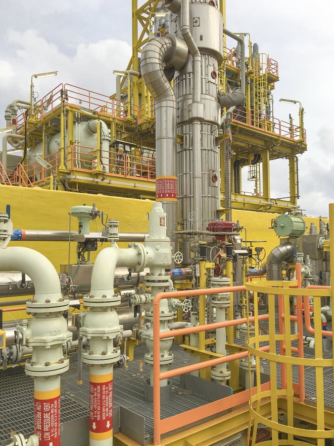 Oil and gas industry. stock image. Image of commissioning - 109892635