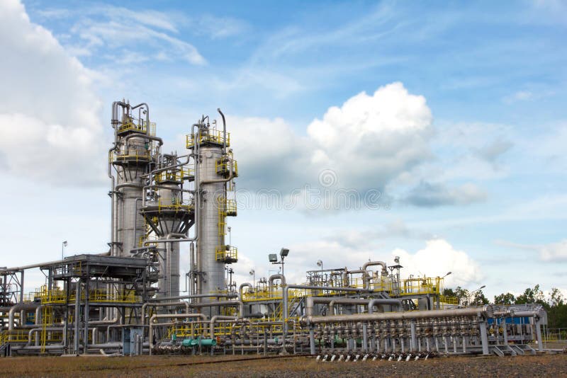 Oil and Gas Processing Facility. Stock Image - Image of energy ...