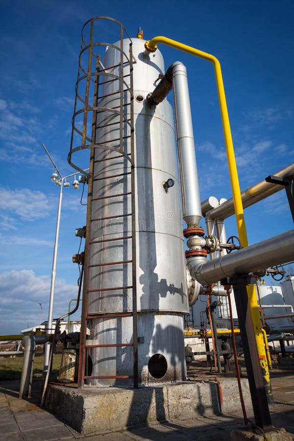 Oil And Gas Processing Plant Stock Photo - Image of plant, industrial ...
