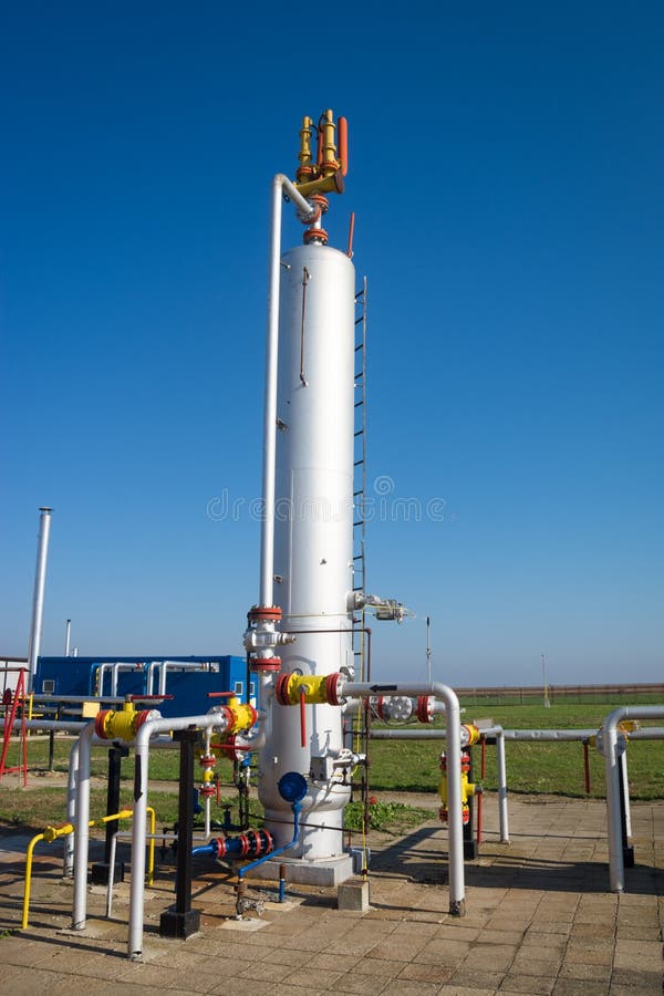 Oil and Gas Processing Plant Stock Photo - Image of refinery, complex ...