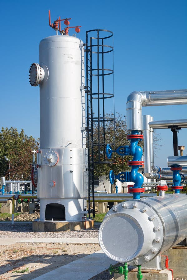 Oil and Gas Processing Plant Stock Photo - Image of factory, structure ...