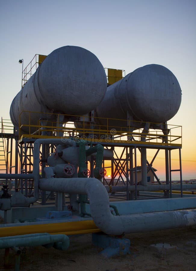 Oil and Gas Processing Plant Stock Photo - Image of manufacture, piping ...