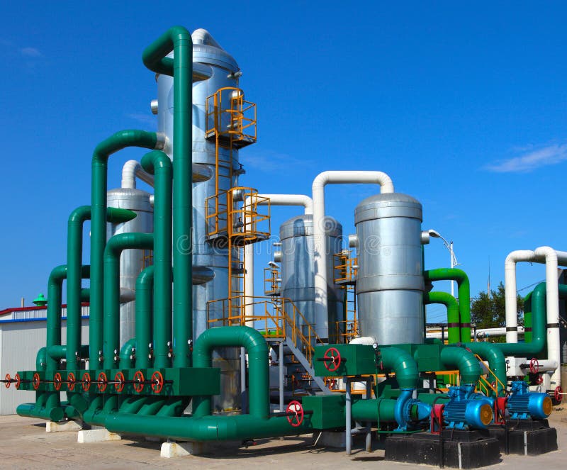Oil and Gas Processing Plant Stock Photo - Image of factory, production ...