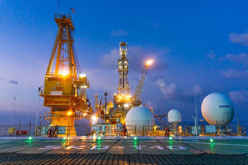 Oil and Gas Tender Platform during Drilling. Editorial Photography ...