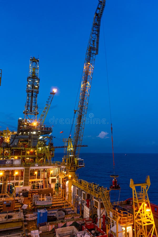 Oil and Gas Tender Platform during Drilling. Editorial Photography ...