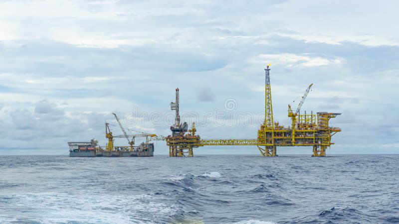 Oil and Gas Tender Platform during Drilling. Editorial Stock Image ...