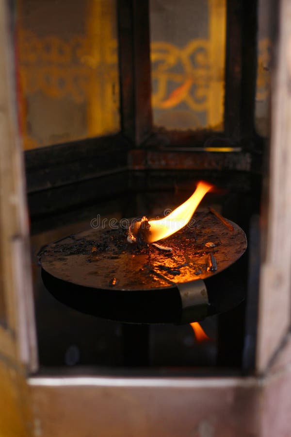 Flame Ancient Oil Lamp Stock Photos - Download 1,806 Royalty Free Photos