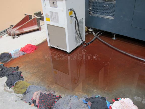 Oil leak stock image. Image of leak, petrol, overflow - 58450975