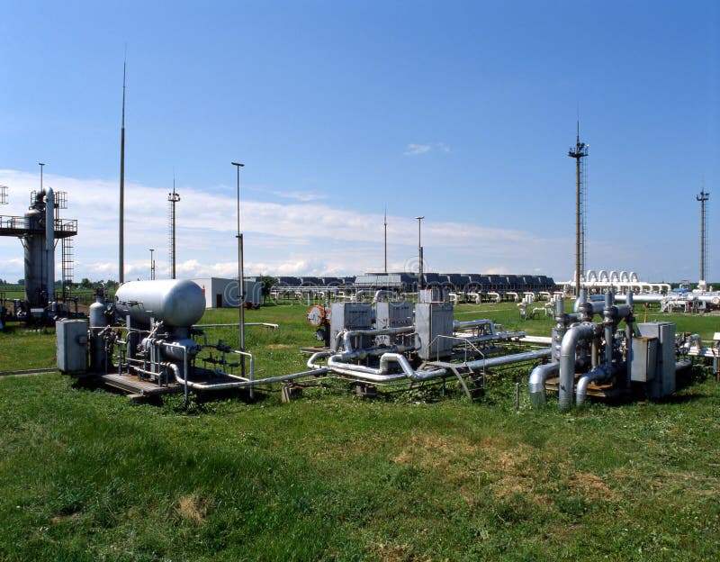 Oil and Natural Gas Industry Stock Image - Image of energy, tower: 4941465