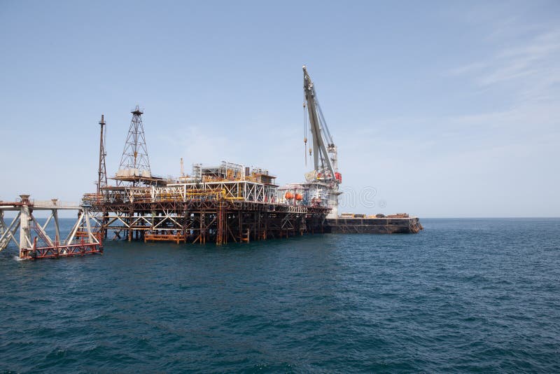 207 Oil Rig Loading Ship Stock Photos - Free & Royalty-Free Stock ...
