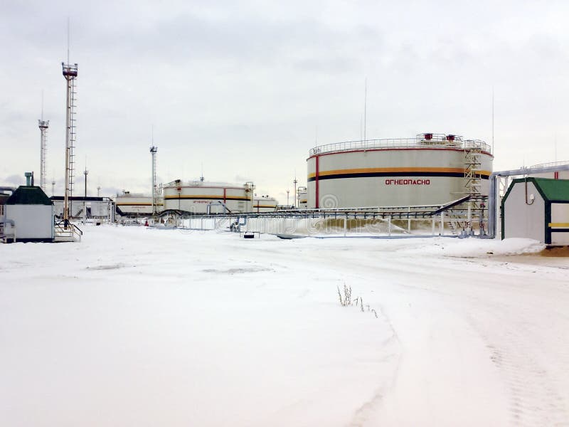 Oil Preparation and Pumping Workshop. the Central Point of Oil ...