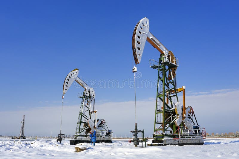Chemical Oil Plant Equipment Petrol Distillery Stock Image - Image of ...