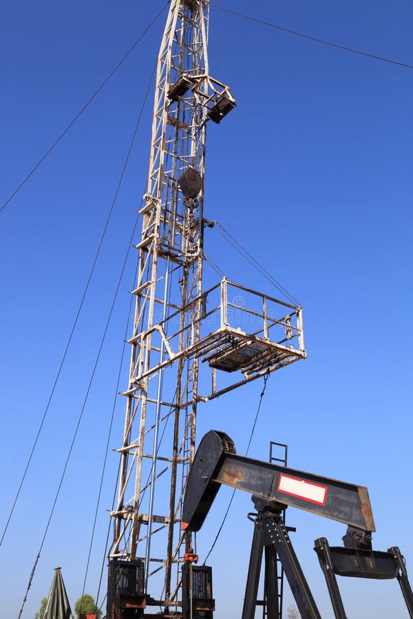 Workover Rig stock image. Image of hole, derrick, energy - 1959085