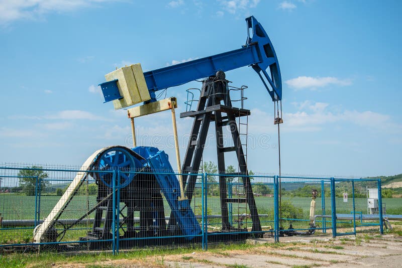 Oil pump machine stock image. Image of platform, environment - 120472217