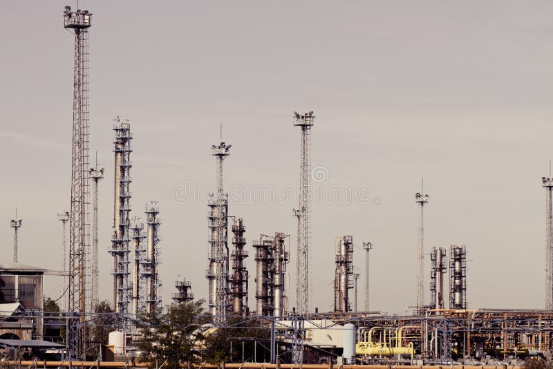 Oil refinery stock image. Image of industrial, dioxine - 21080449