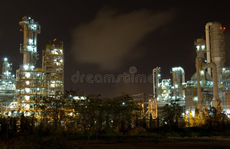 Oil Refinery Factory at Night Stock Image - Image of building, night ...